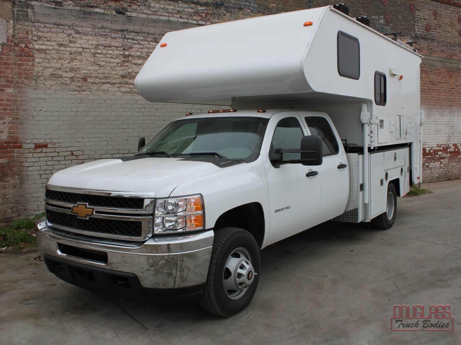 9′ Camper Body - Douglass Truck Bodies