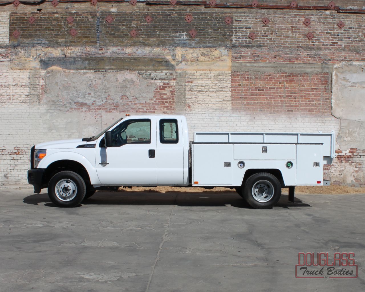 9′ Douglass Service Body with Dump - Douglass Truck Bodies
