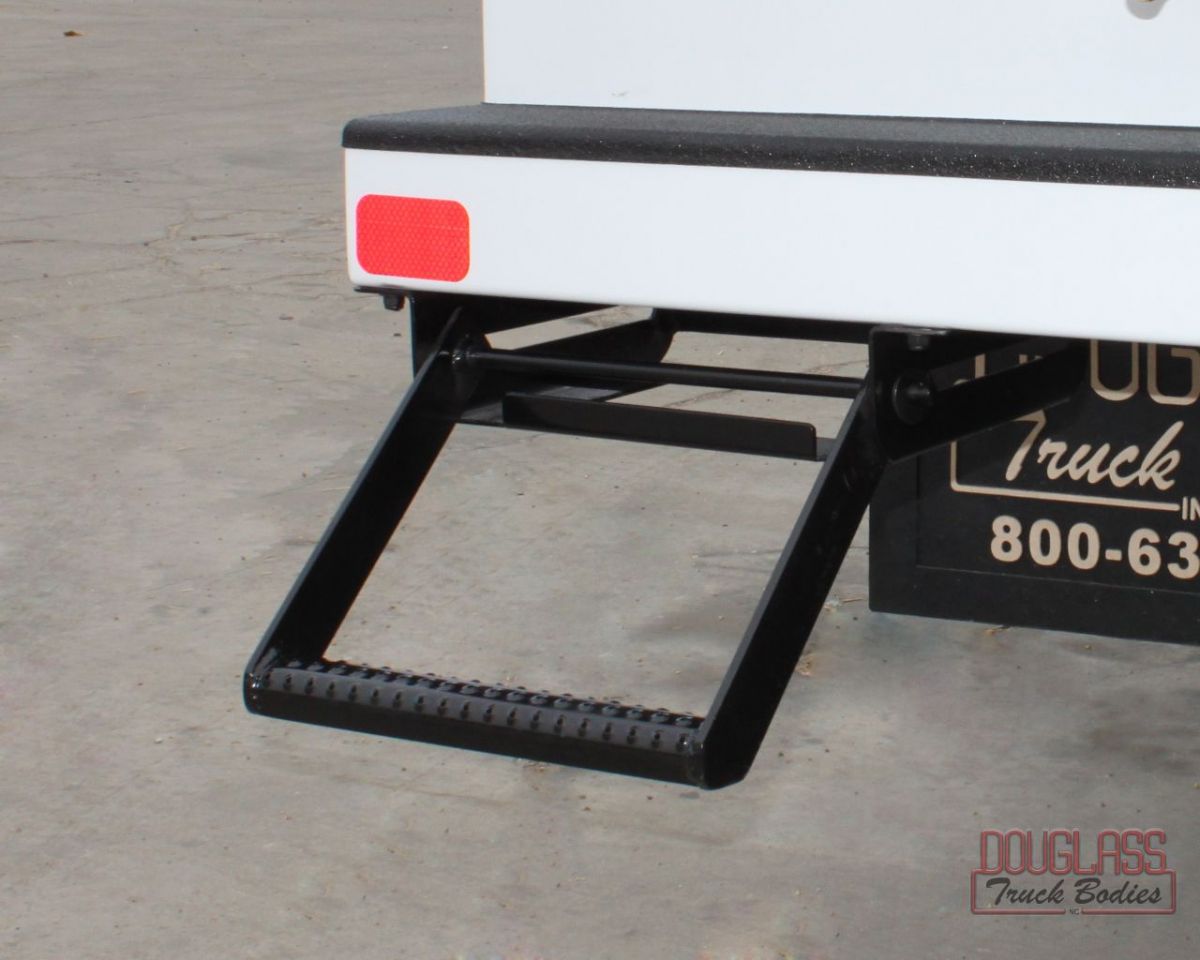 Safety Steps Archives - Douglass Truck Bodies