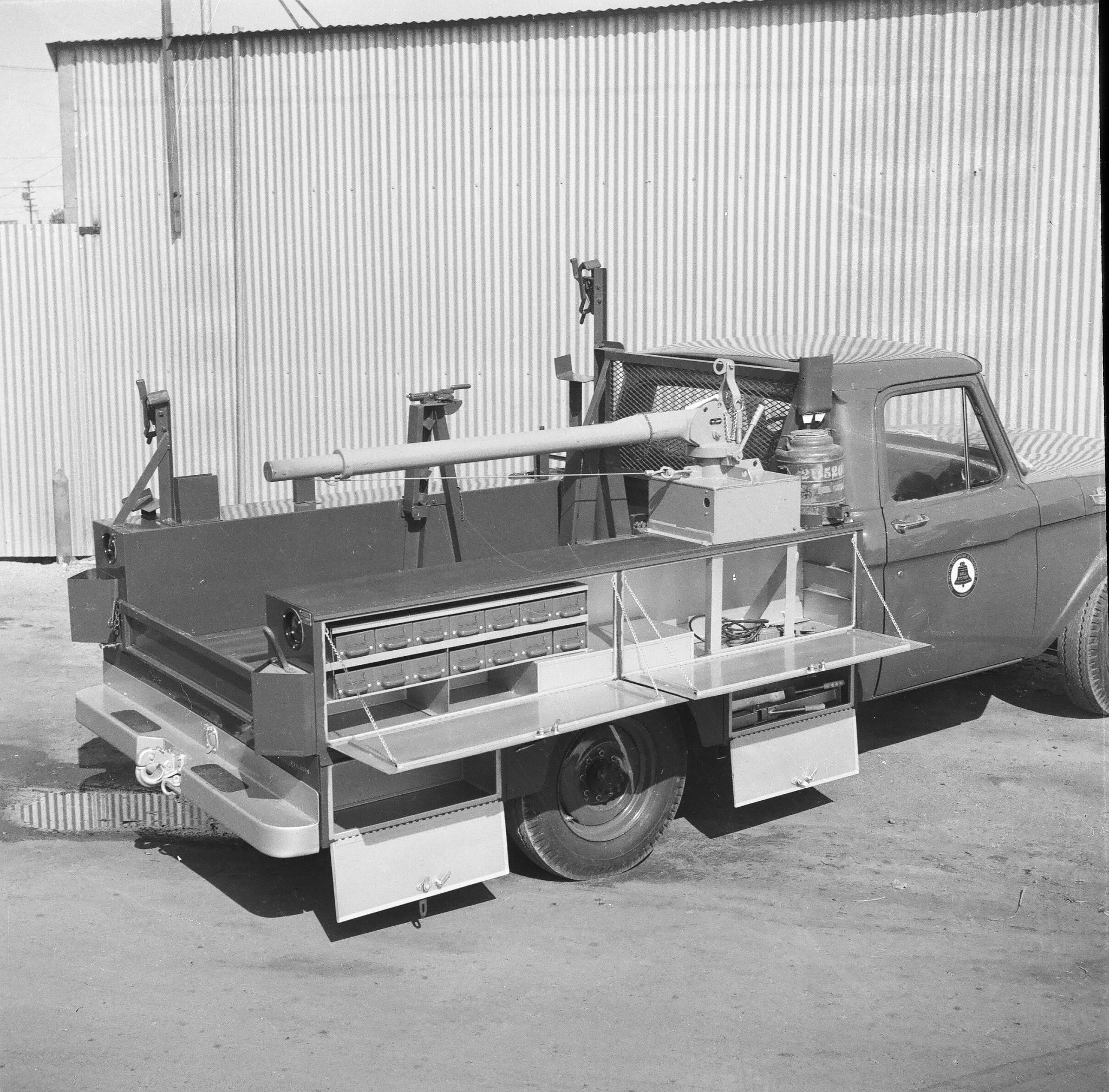 Crane Bodies - Douglass Truck Bodies