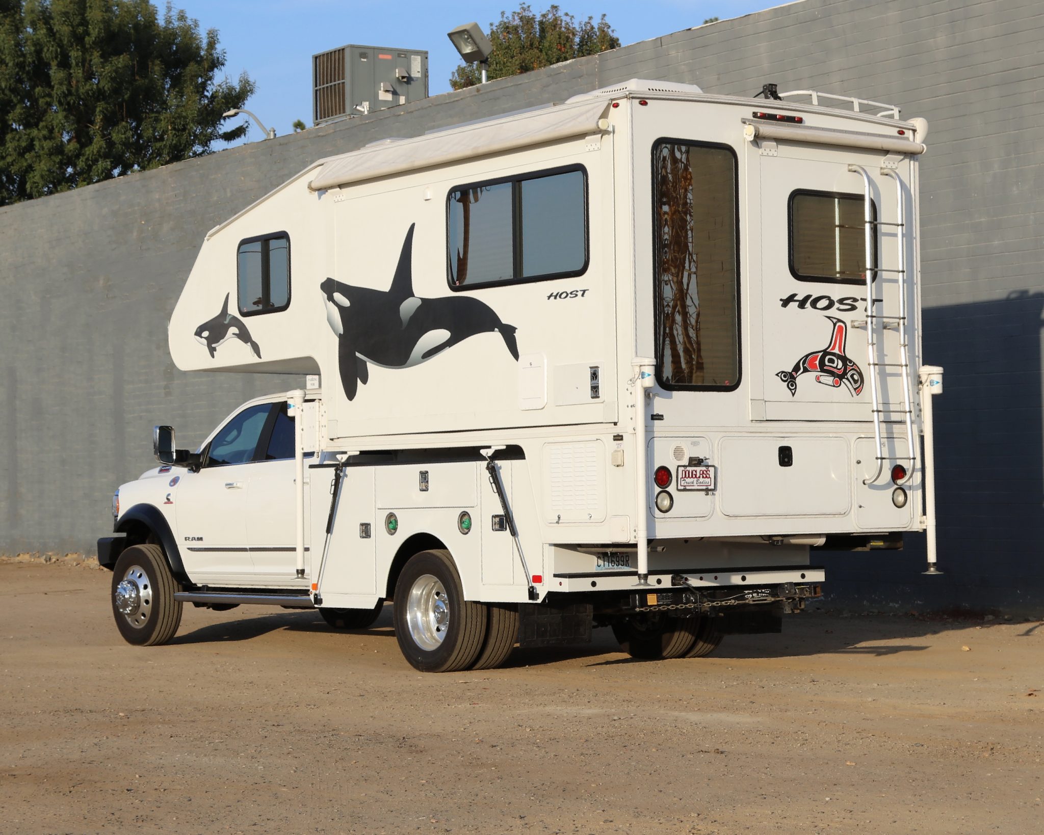 9′ Douglass Camper Body - Douglass Truck Bodies
