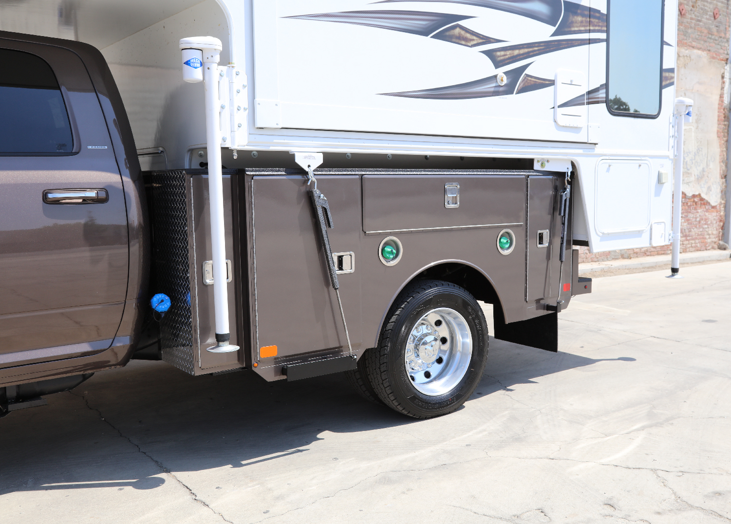 9′ Douglass Camper Body - Douglass Truck Bodies