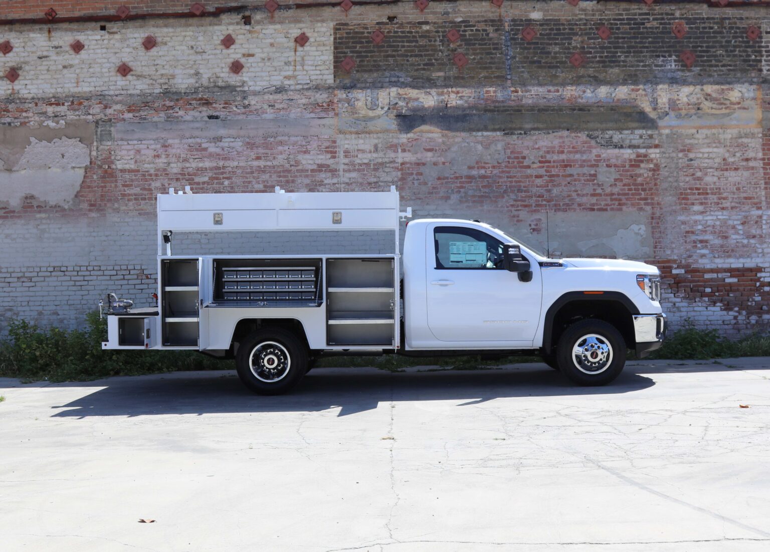 9′ Custom Douglass Service Body - Douglass Truck Bodies