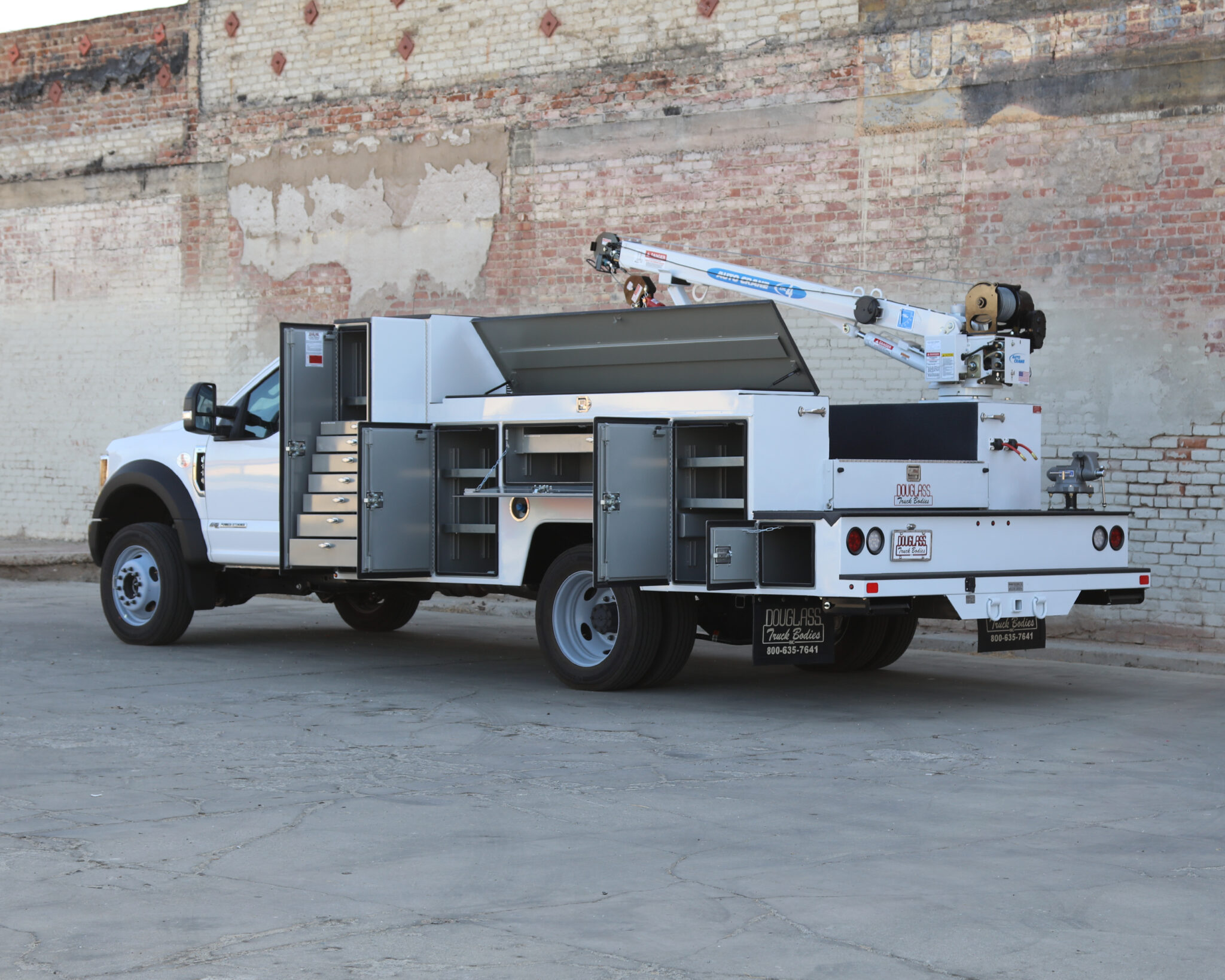 11′ Douglass 6041 Maximizer Crane Body - Douglass Truck Bodies