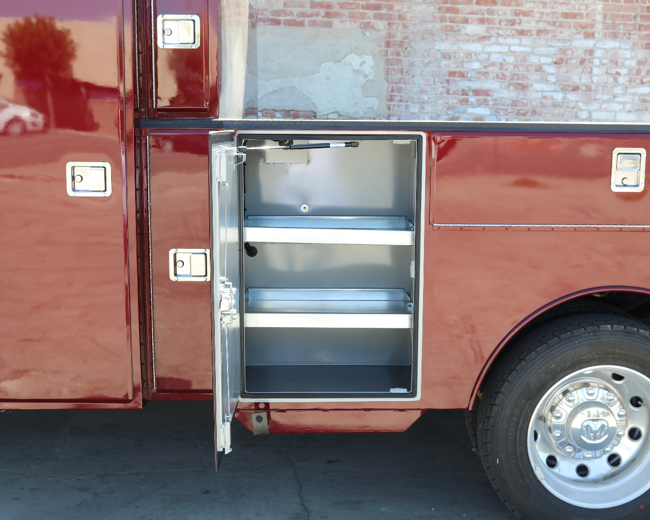 9′ Douglass Camper Body - Douglass Truck Bodies