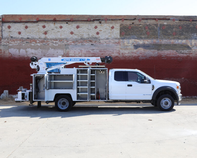 11′ Douglass Custom 6041 Maximizer Crane Body - Douglass Truck Bodies