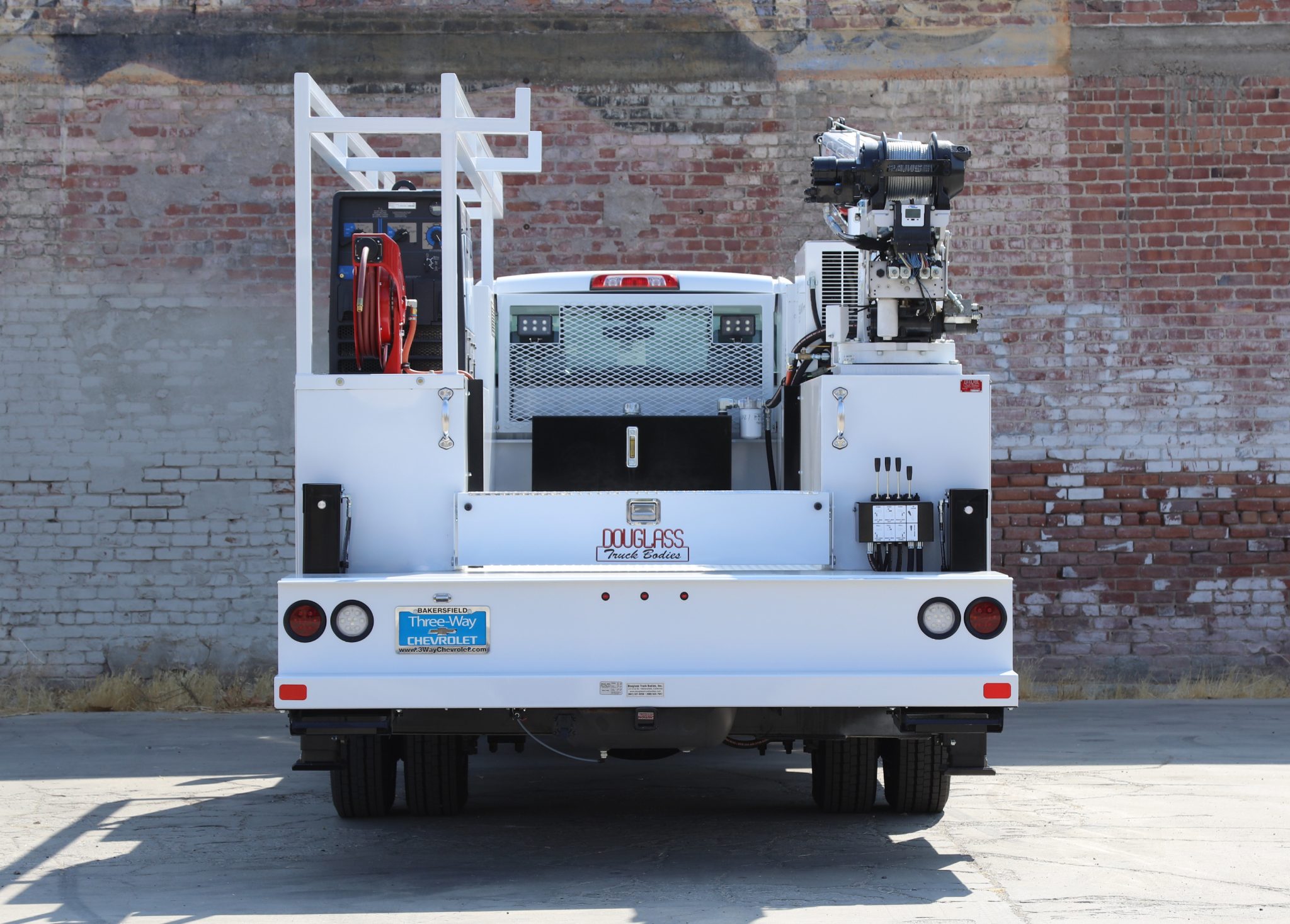 11ft Douglass Maximizer Crane Body - Douglass Truck Bodies